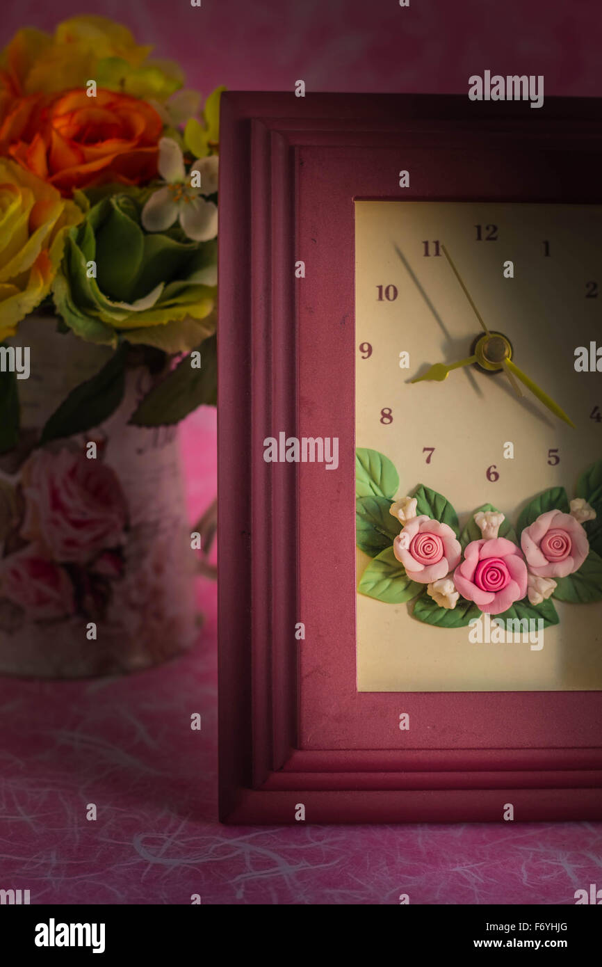 Frame light and shadow on the background Stock Photo - Alamy