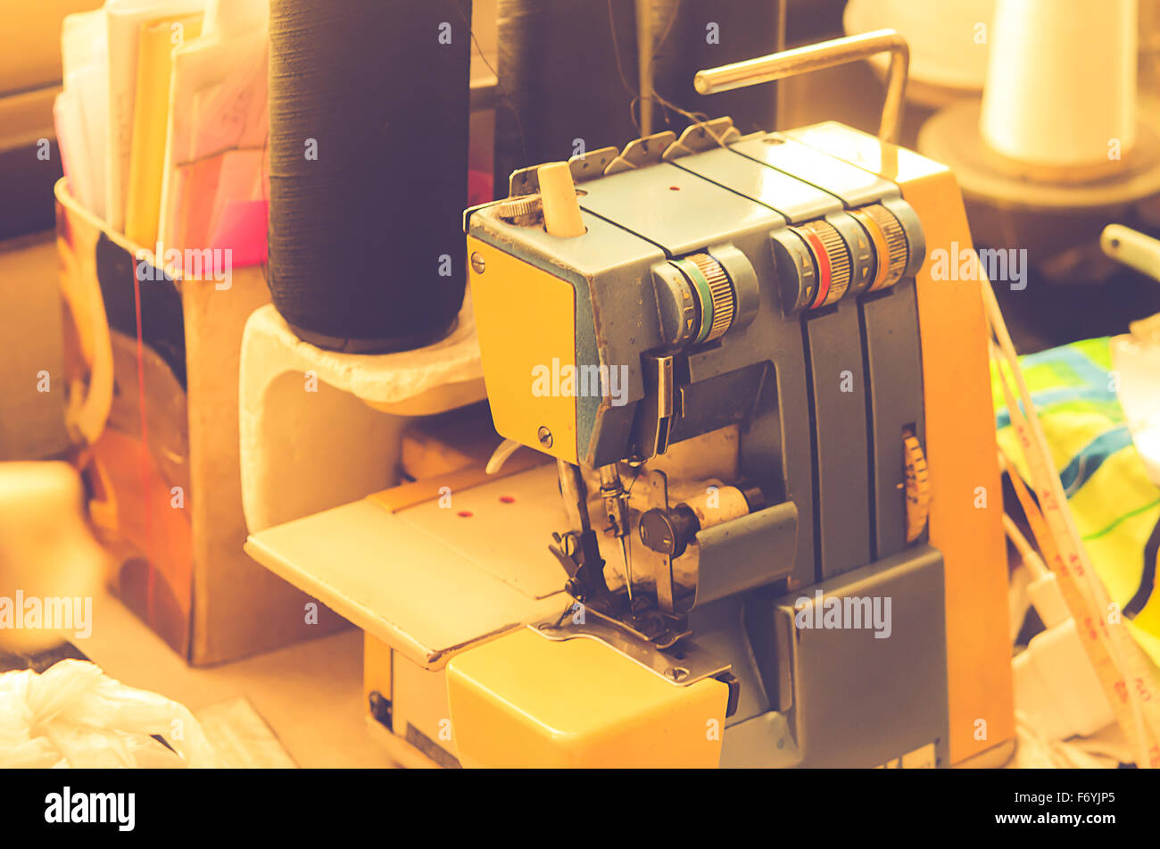 Sewing machine - vintage style effect picture Stock Photo - Alamy