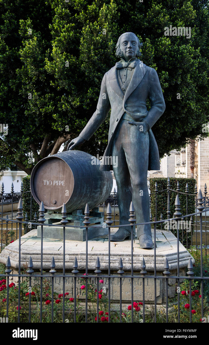 Tio Pepe statue by the cathedral in Jerez de la Frontera, Cadiz ...