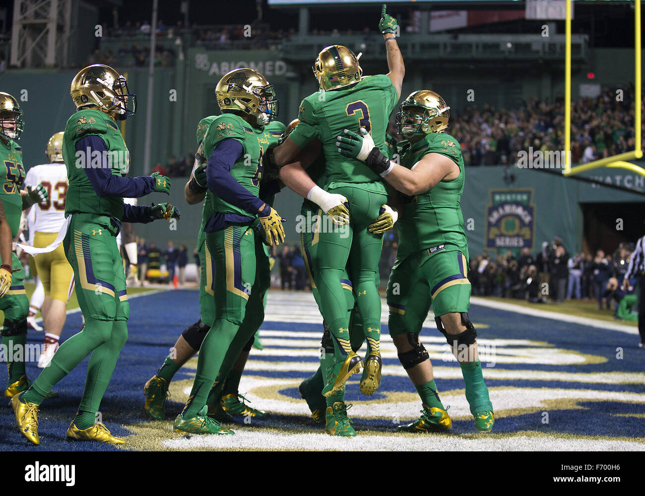 Boston, Massachusetts, USA. 21st Nov, 2015. Notre Dame players ...