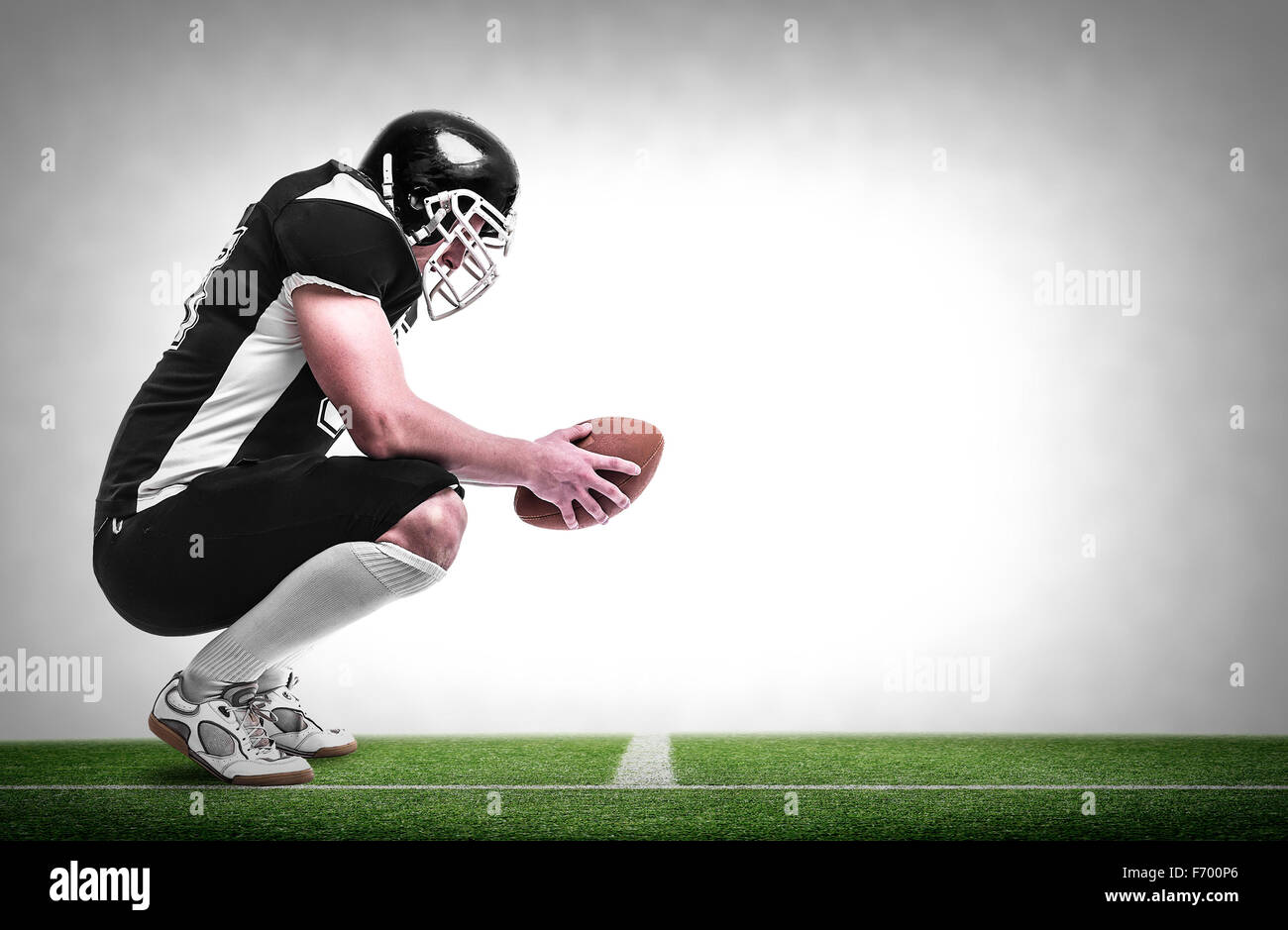 American football player Stock Photo - Alamy