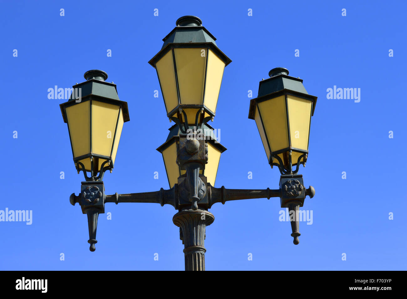 Old portuguese street lights hi-res stock photography and images - Alamy