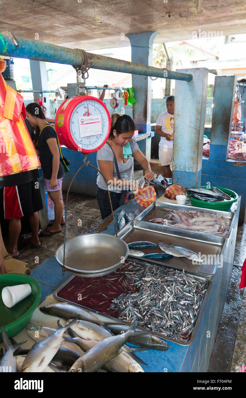 Fresh fish market philippines hi-res stock photography and images - Alamy