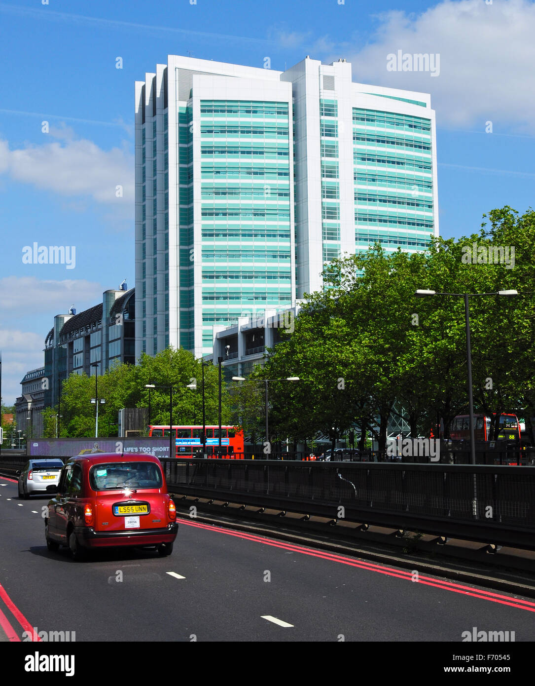 University college hospital hi-res stock photography and images - Alamy