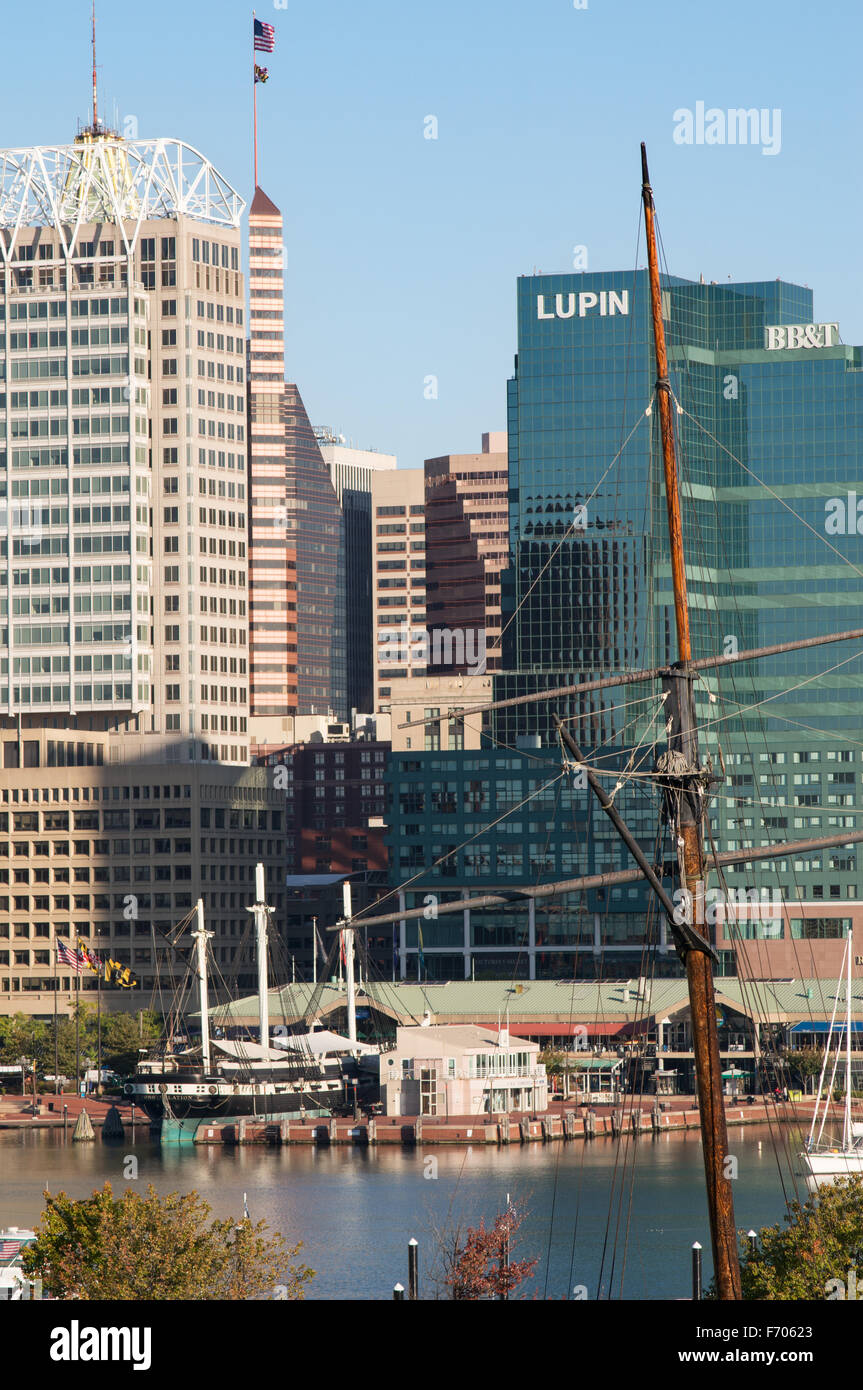 Baltimore inner harbor with the mast of the "Pride of Baltimore ...