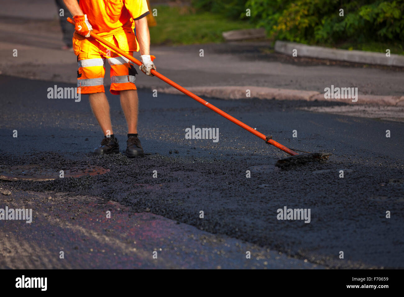 Asphalting hi-res stock photography and images - Alamy