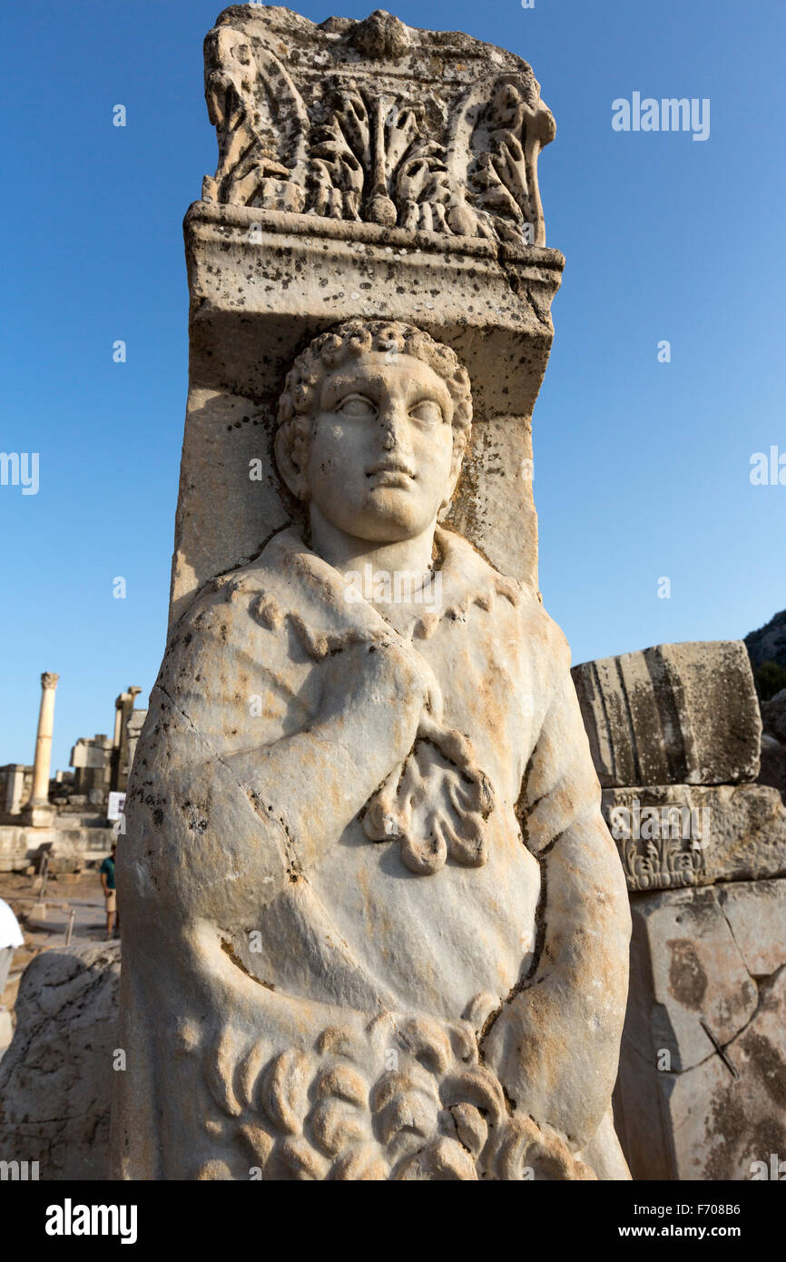 Ephesus turkey gate of hercules hi-res stock photography and images - Alamy