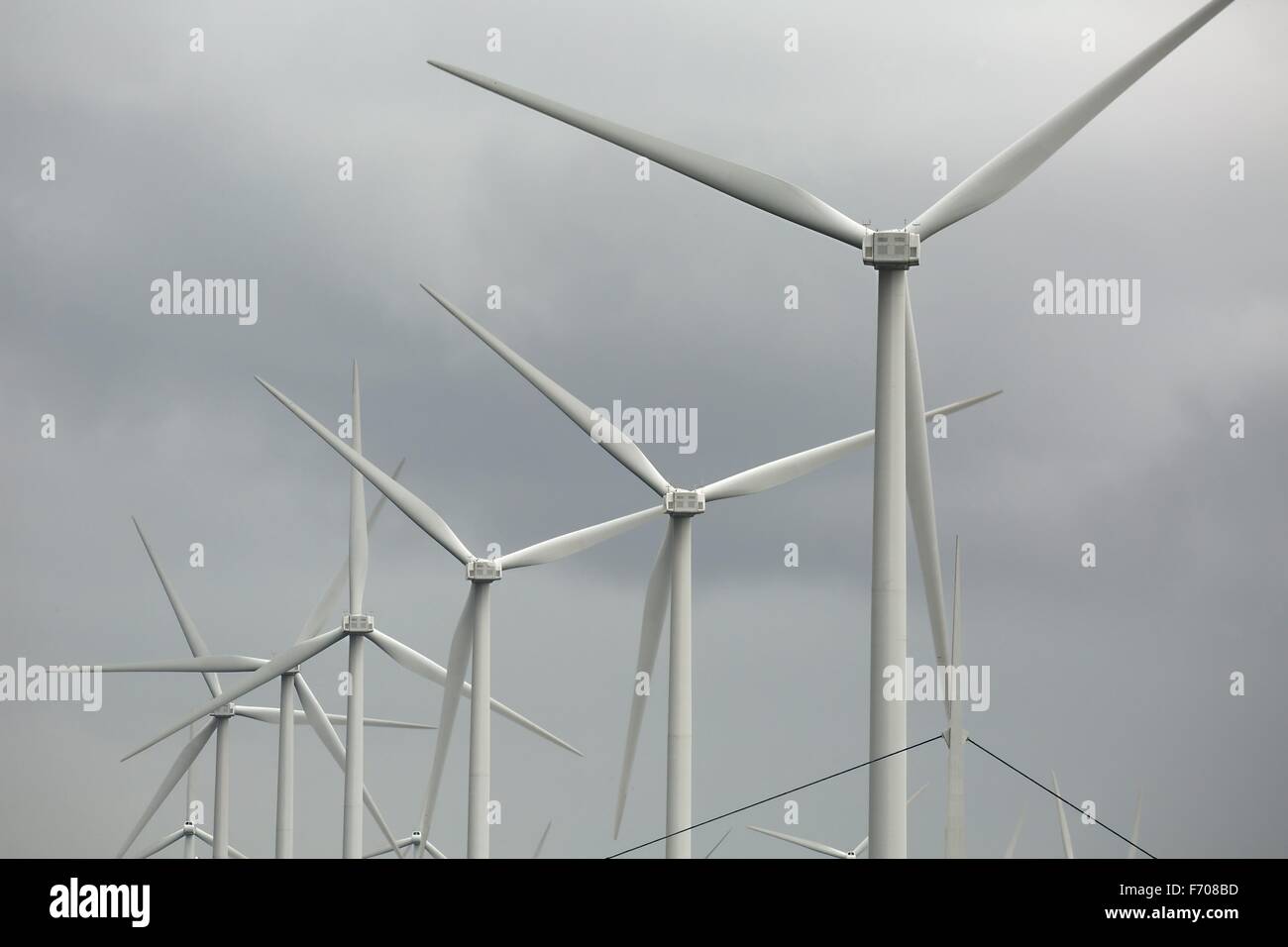 Wind tubines spinning Stock Photo - Alamy