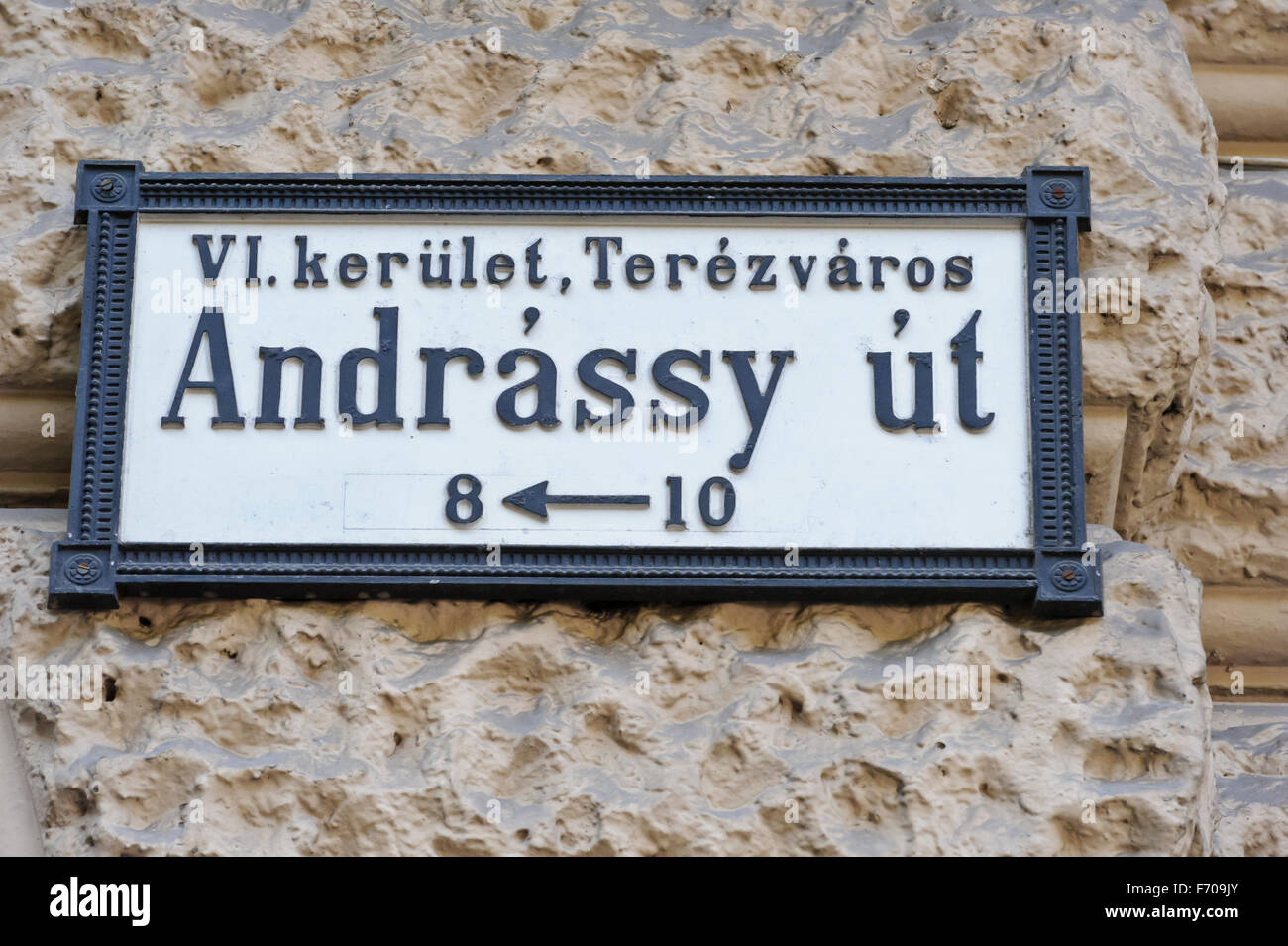 Hungarian road sign hi-res stock photography and images - Alamy