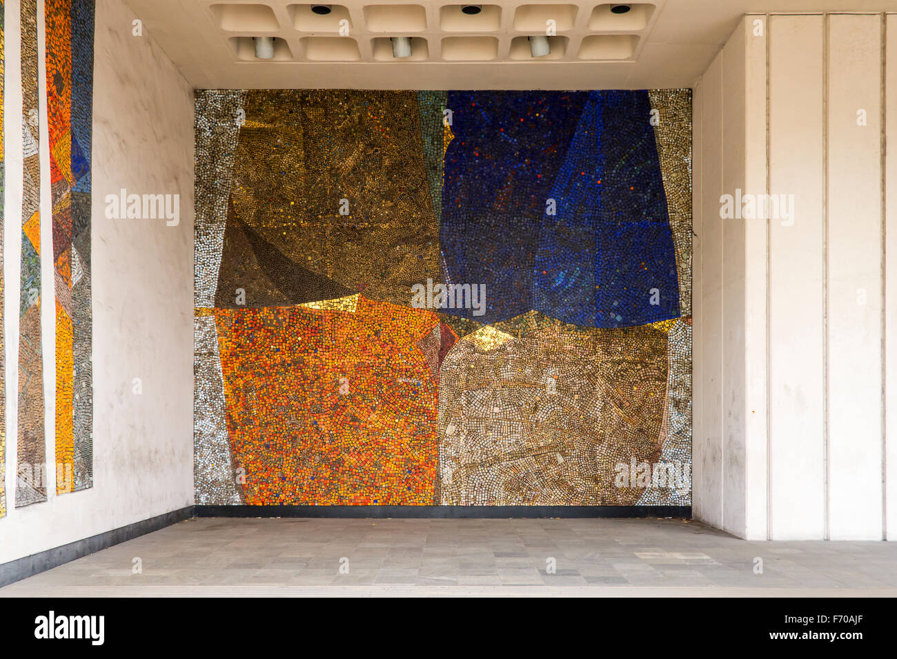 'Alchemist’s Elements' mosaic by Hans Tisdall, Faraday Building, UMIST ...