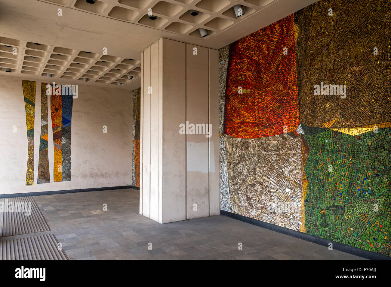 Umist campus of manchester university High Resolution Stock Photography ...