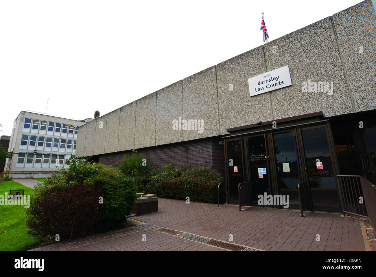 Barnsley Law Courts, Barnsley, South Yorkshire, UK Stock Photo - Alamy