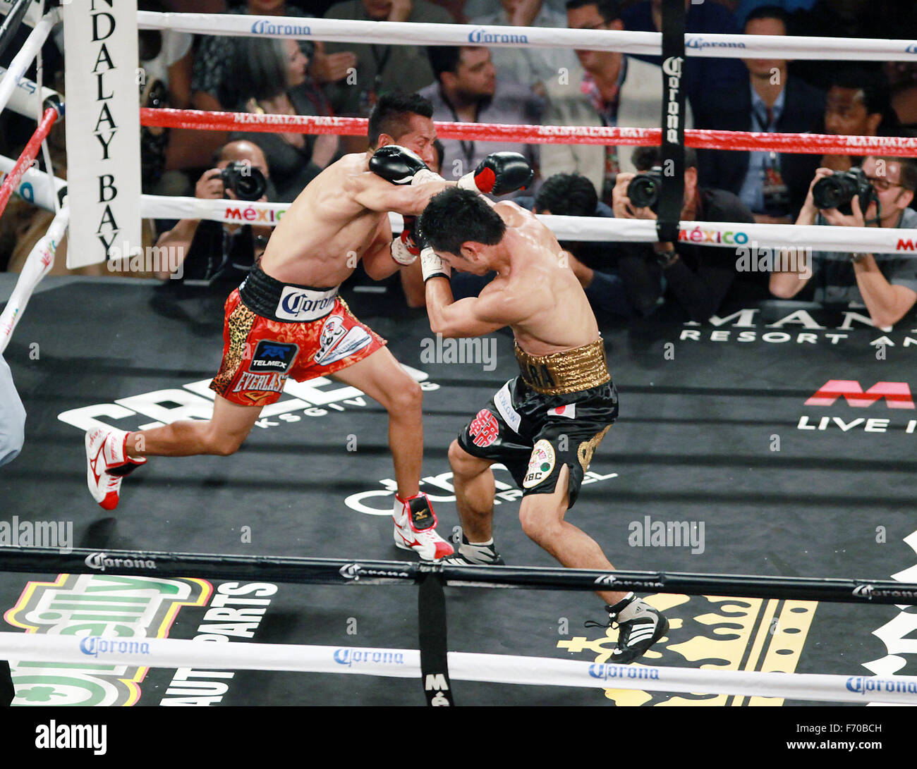 Las Vegas, Nevada, USA. 22nd Nov, 2015. Boxers Francisco Vargas and ...