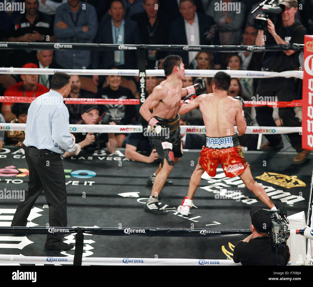 Las Vegas, Nevada, USA. 22nd Nov, 2015. Boxers Francisco Vargas and ...