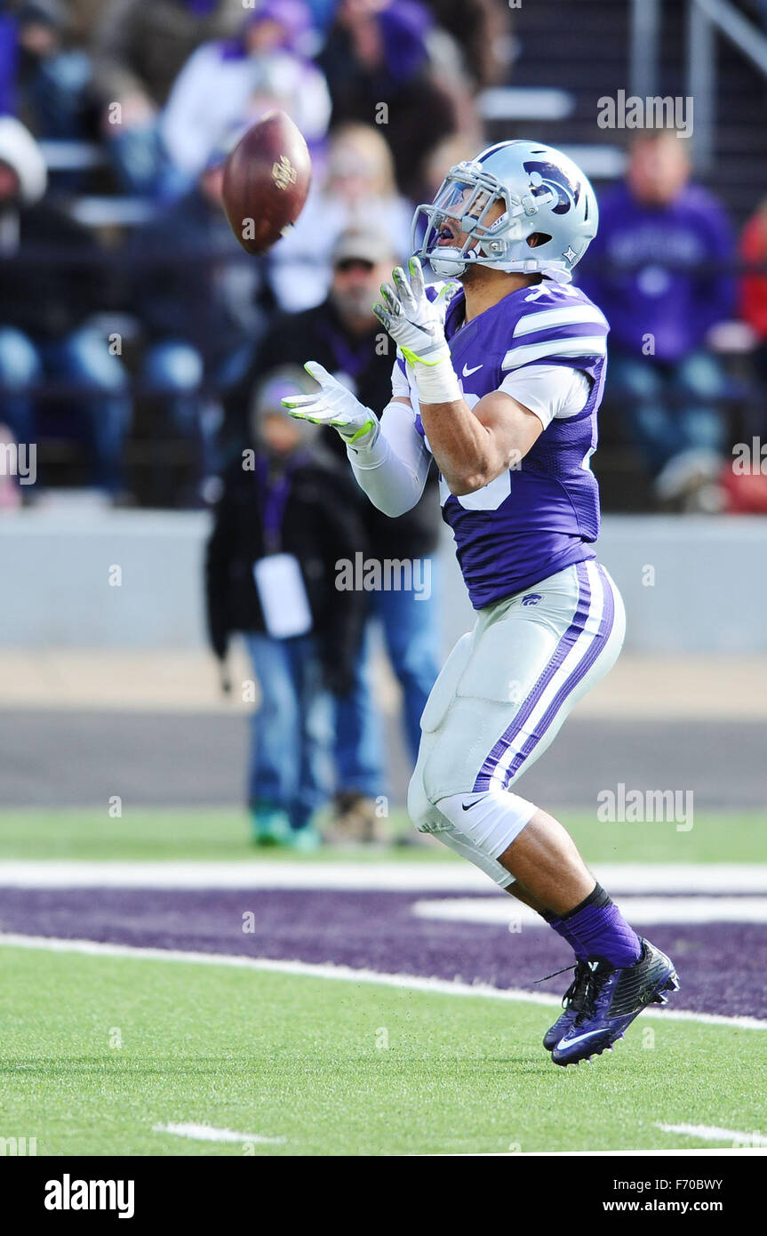 Manhattan, Kansas, USA. 21st Nov, 2015. Kansas State Wildcats defensive ...