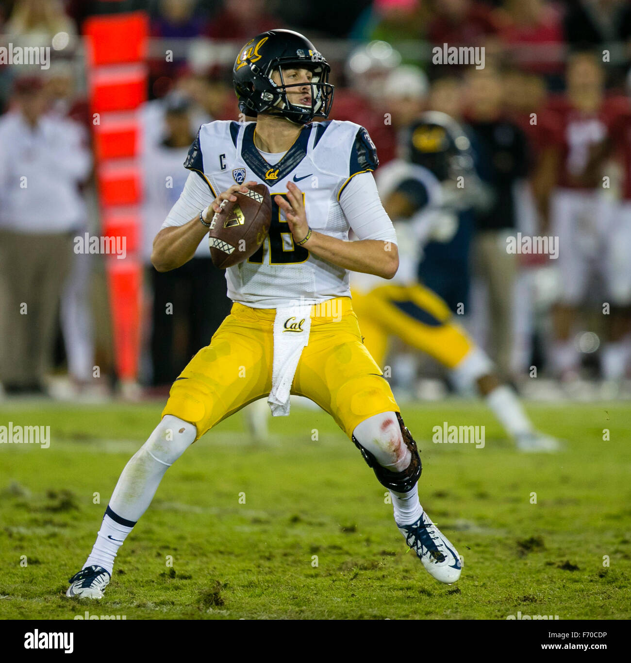 Palo Alto, CA. 21st Nov, 2015. California Golden Bears quarterback ...