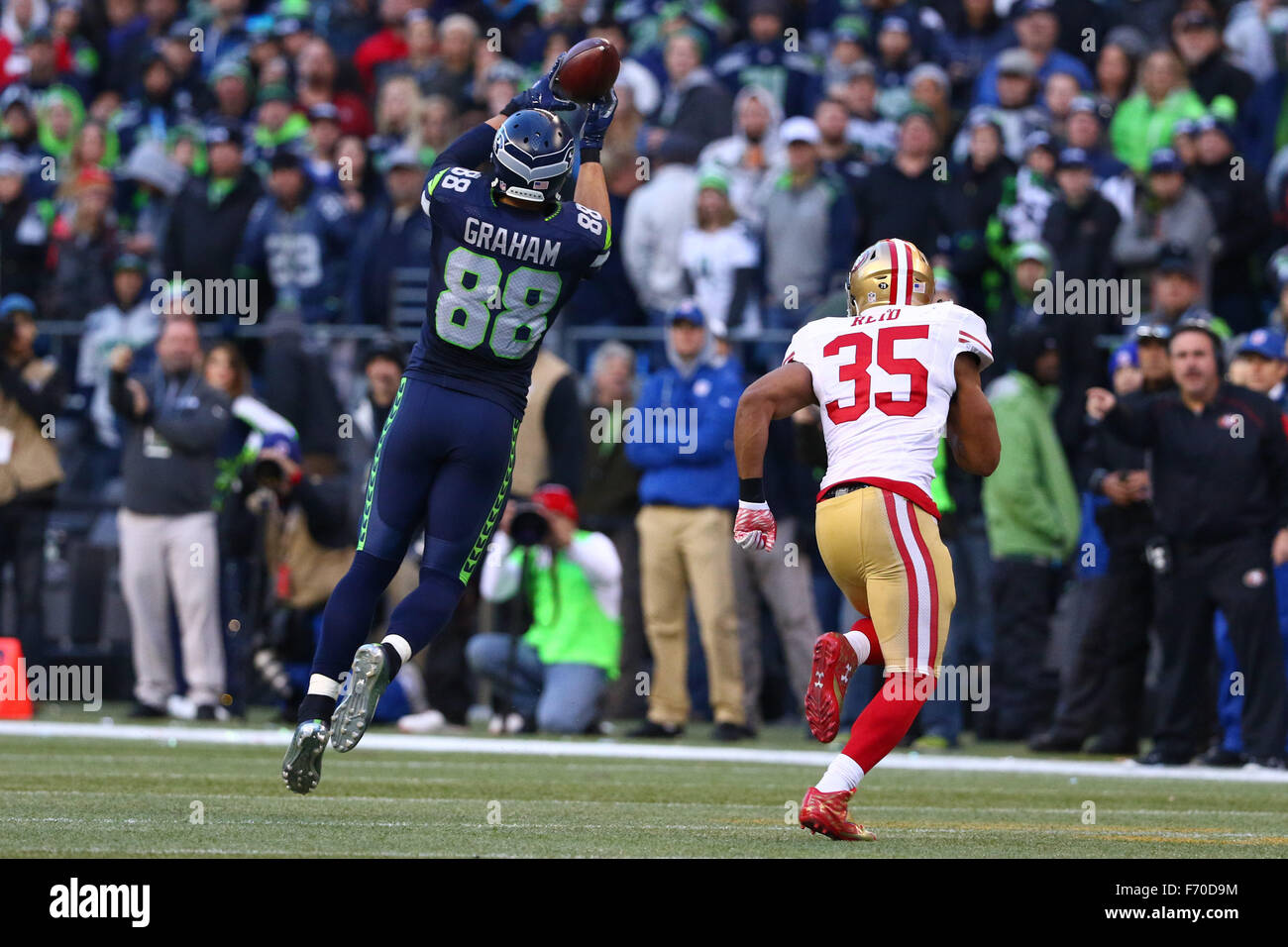 Seattle, USA. November 22, 2015. Seattle Seahawks tight end Jimmy ...