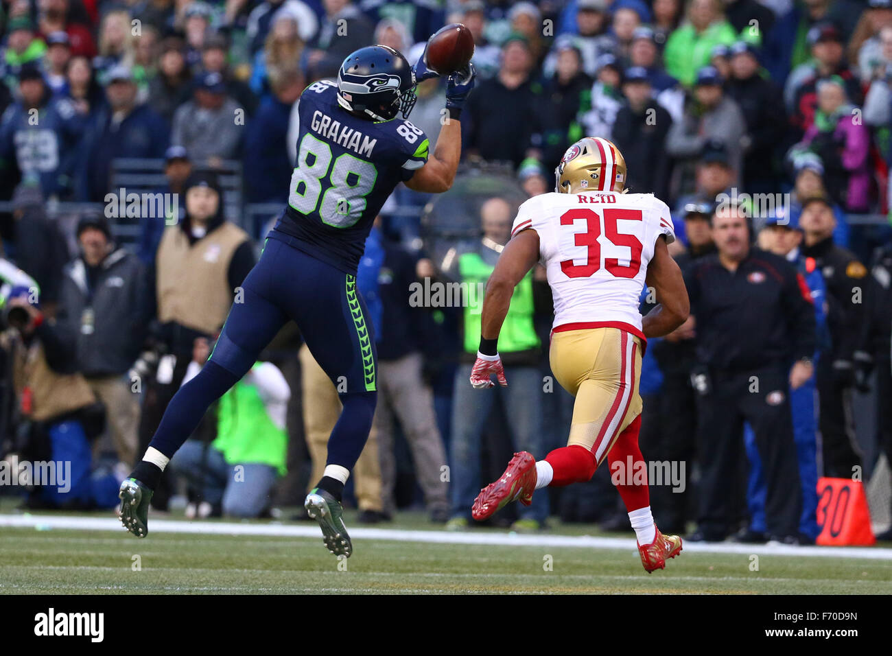 Seattle, USA. November 22, 2015. Seattle Seahawks tight end Jimmy ...