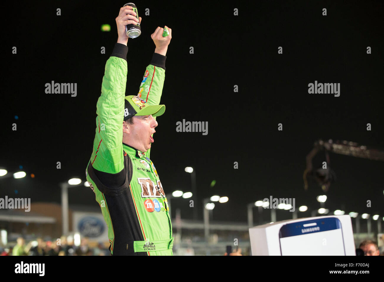 2015 kyle busch nascar hi-res stock photography and images - Alamy
