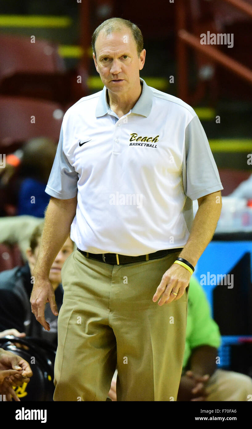 Charleston, South Carolina, USA. 22nd Nov, 2015. Long Beach State Head ...