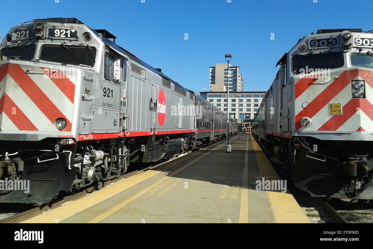 San Francisco, California, USA. 06th Nov, 2015. CalTrain trains powered ...