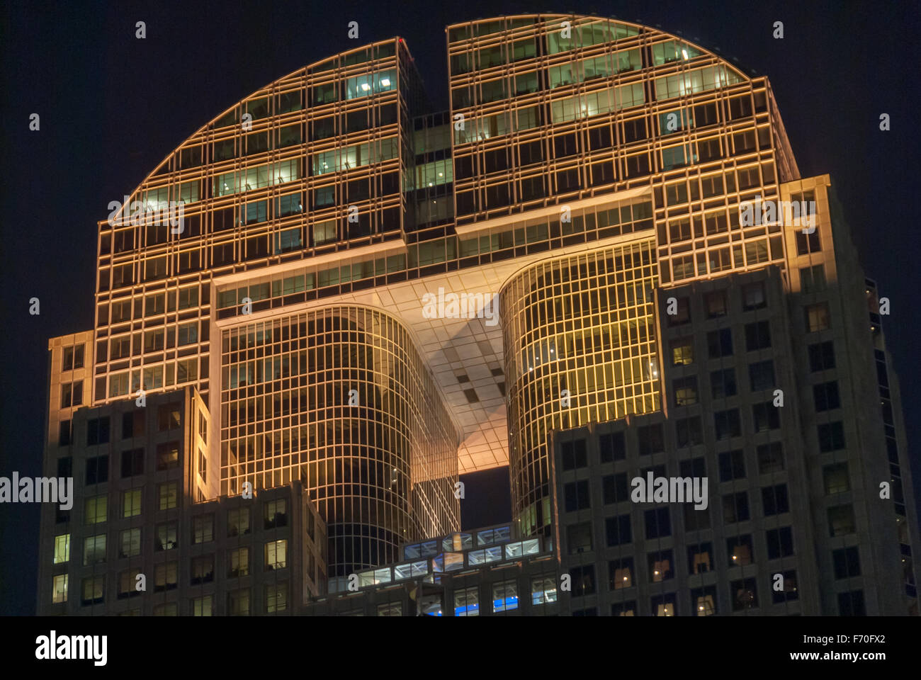 Dallas - May 13, 2007: Chase Tower is a 225 m (738 ft), 55-story ...