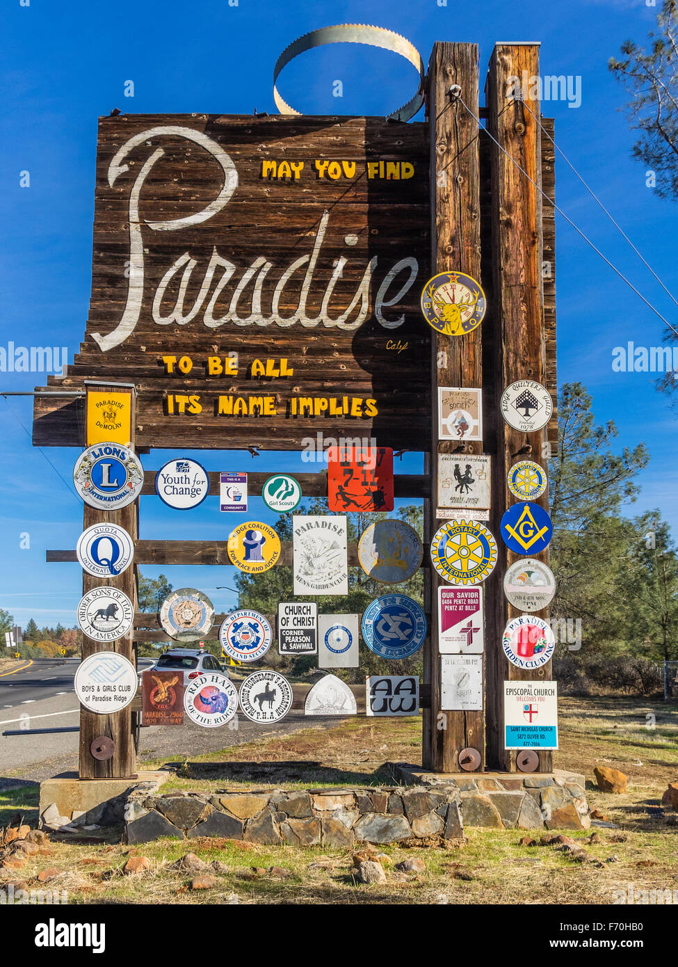 Welcoming signs hi-res stock photography and images - Alamy