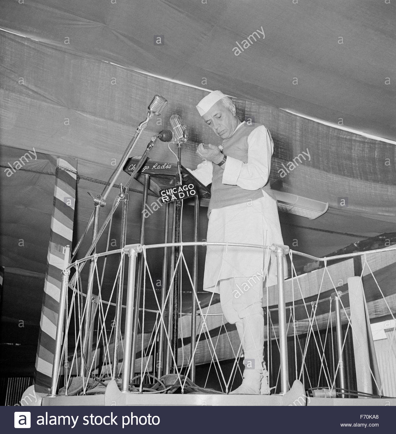 Jawaharlal Nehru Speech Stock Photos & Jawaharlal Nehru Speech Stock ...