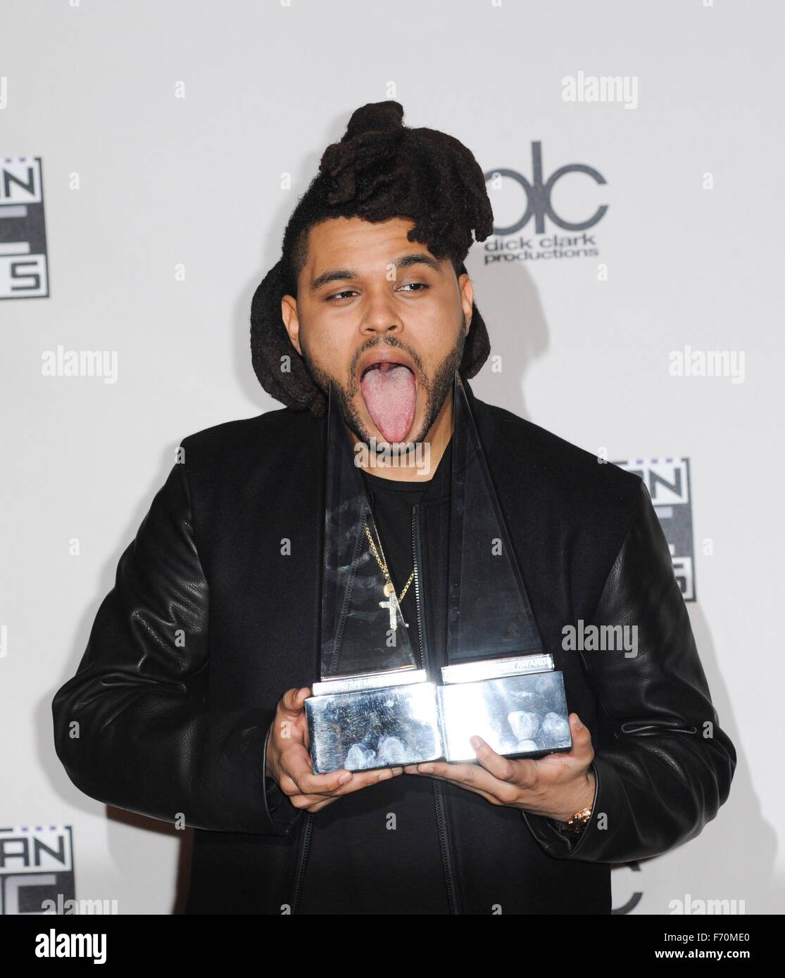Los Angeles, CA, USA. 22nd Nov, 2015. The Weeknd in the press room for ...
