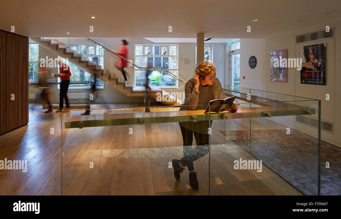 People theatre foyer hi-res stock photography and images - Alamy