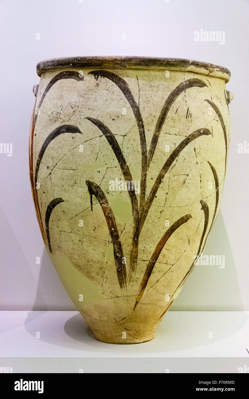 Santorini, Thira. Museum of Prehistoric Thera. Minoan vase, pithos from ...
