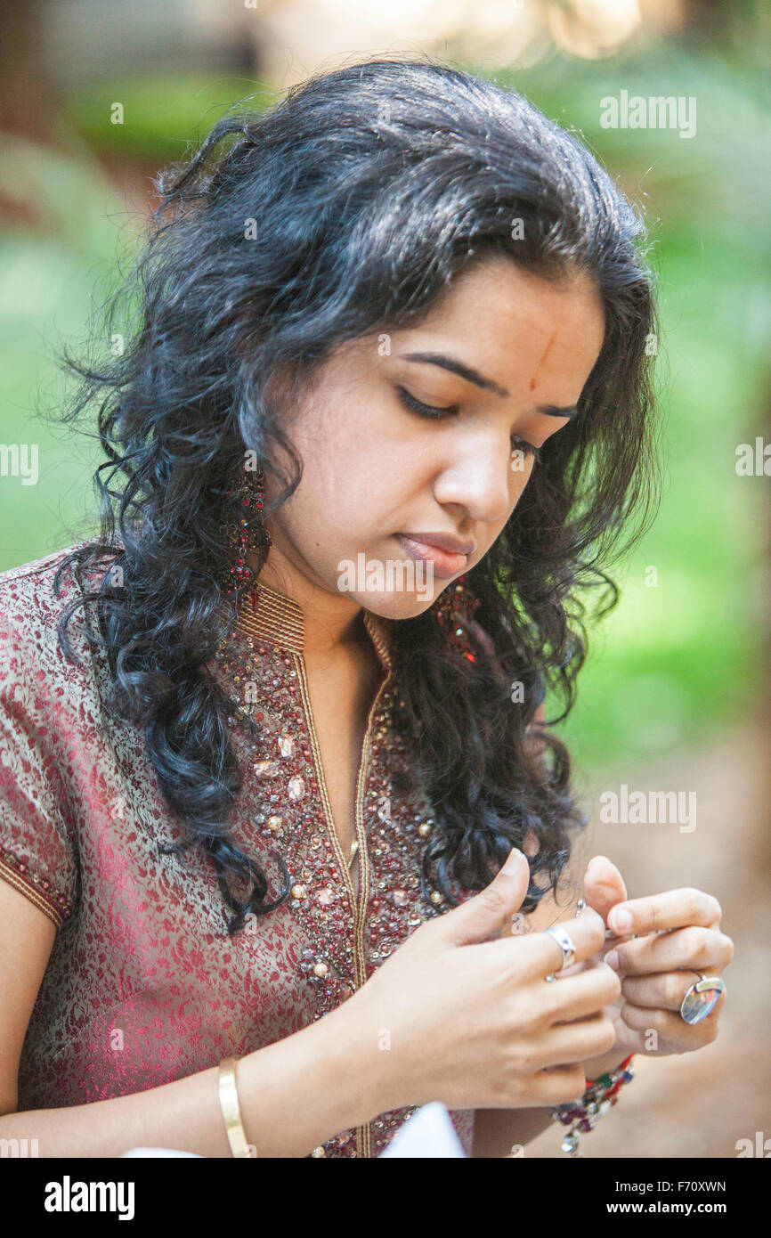 Indian singer bindu subramaniam hi-res stock photography and images - Alamy