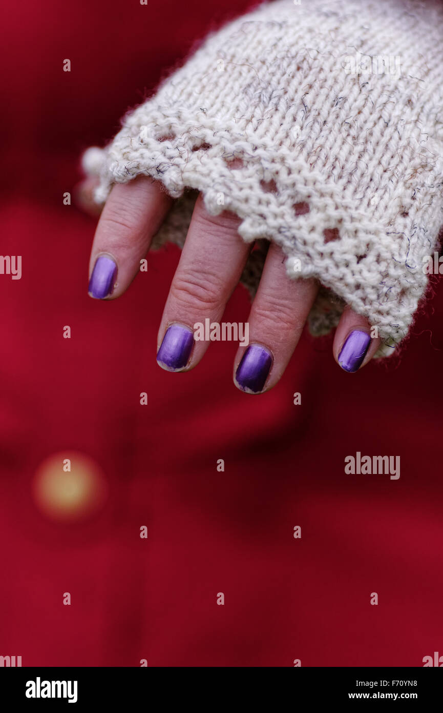 Hand red nail varnish hi-res stock photography and images - Alamy