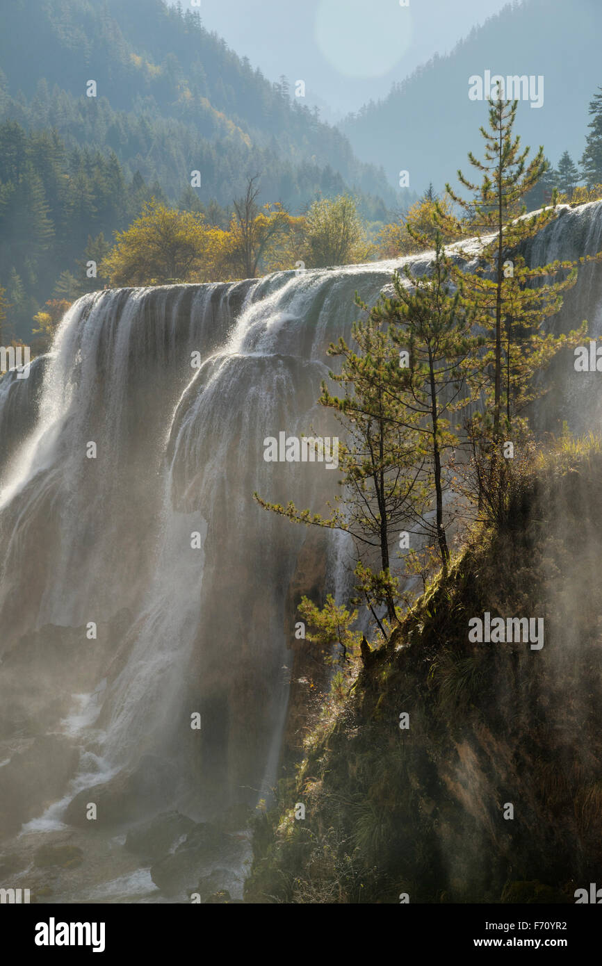 Pearl waterfalls hi-res stock photography and images - Alamy
