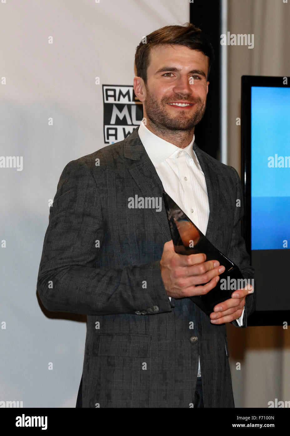 Los Angeles, California, USA. 22nd Nov, 2015. US country singer Sam ...