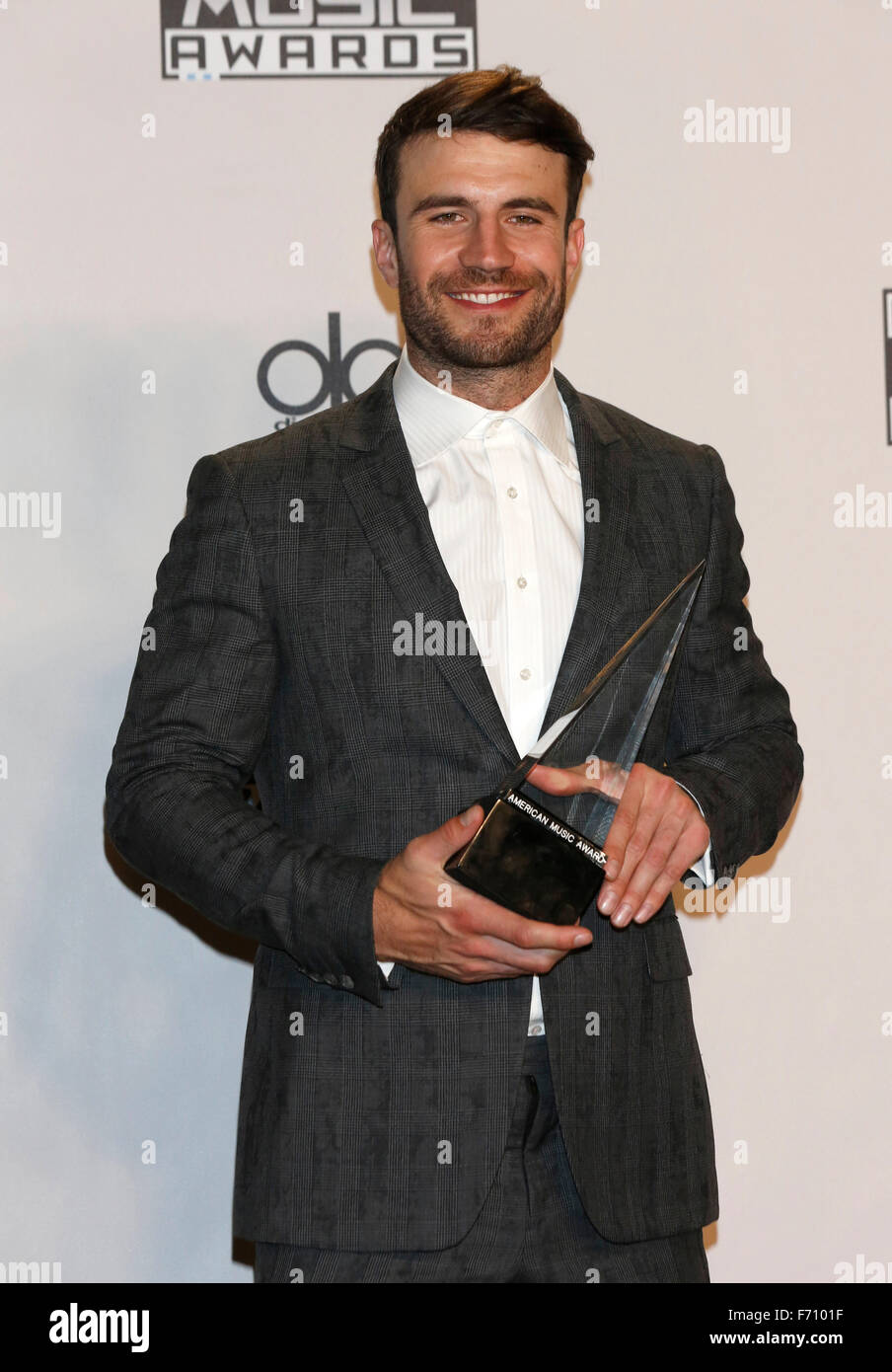 Los Angeles, California, USA. 22nd Nov, 2015. US country singer Sam ...