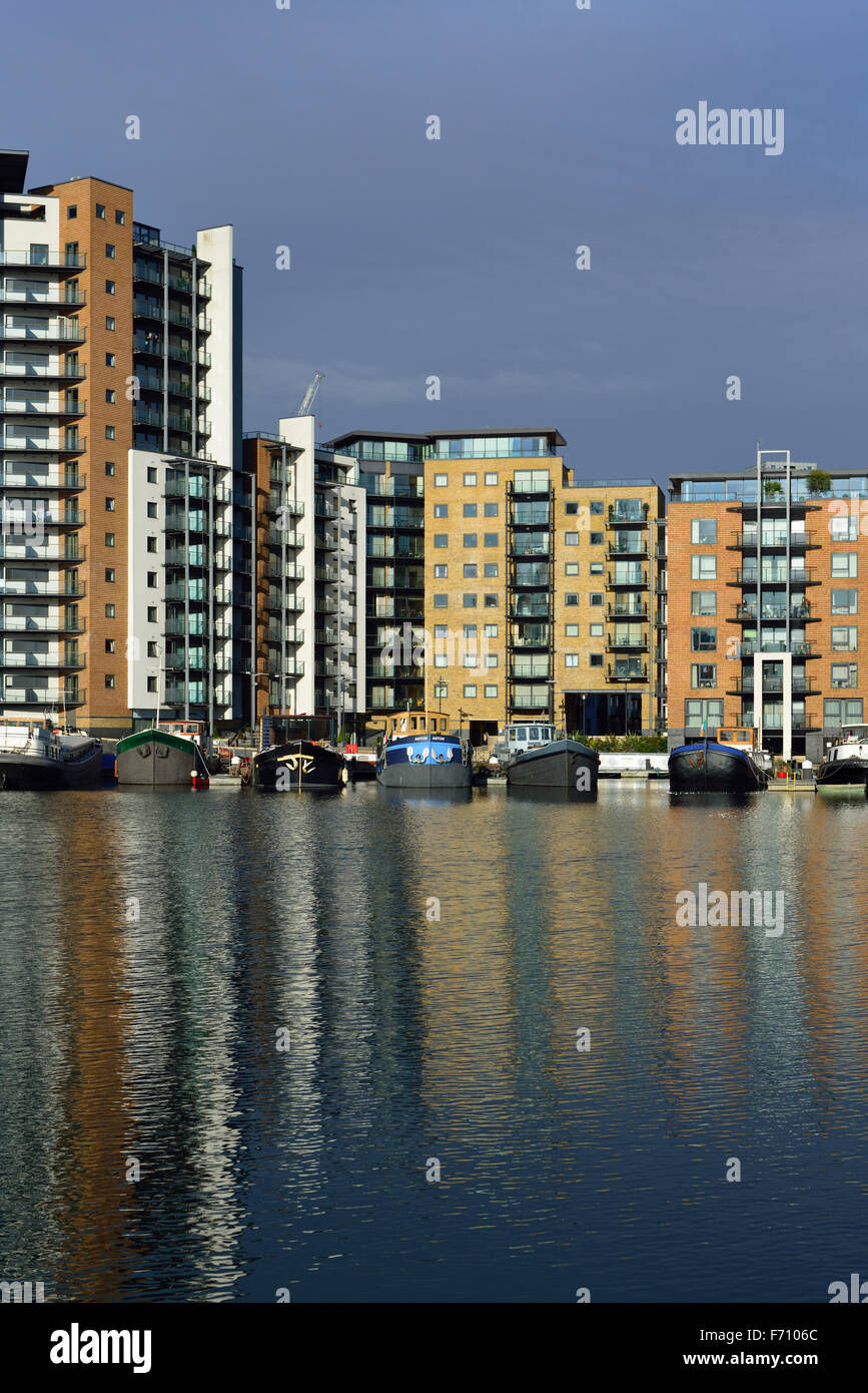 Blackwall london hi-res stock photography and images - Alamy
