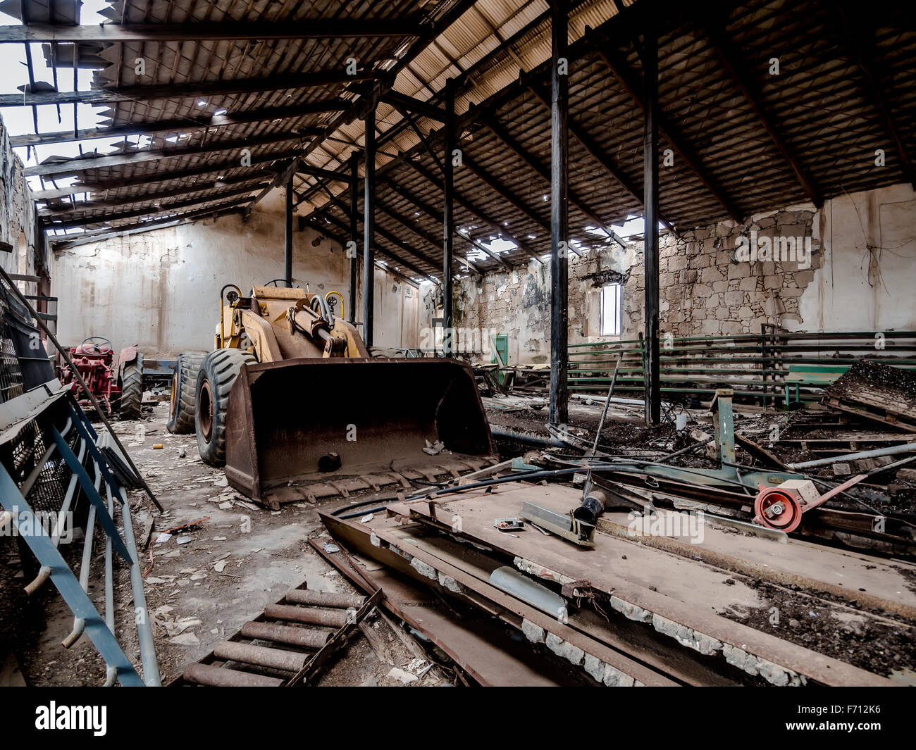 Broken down tractor hi-res stock photography and images - Alamy