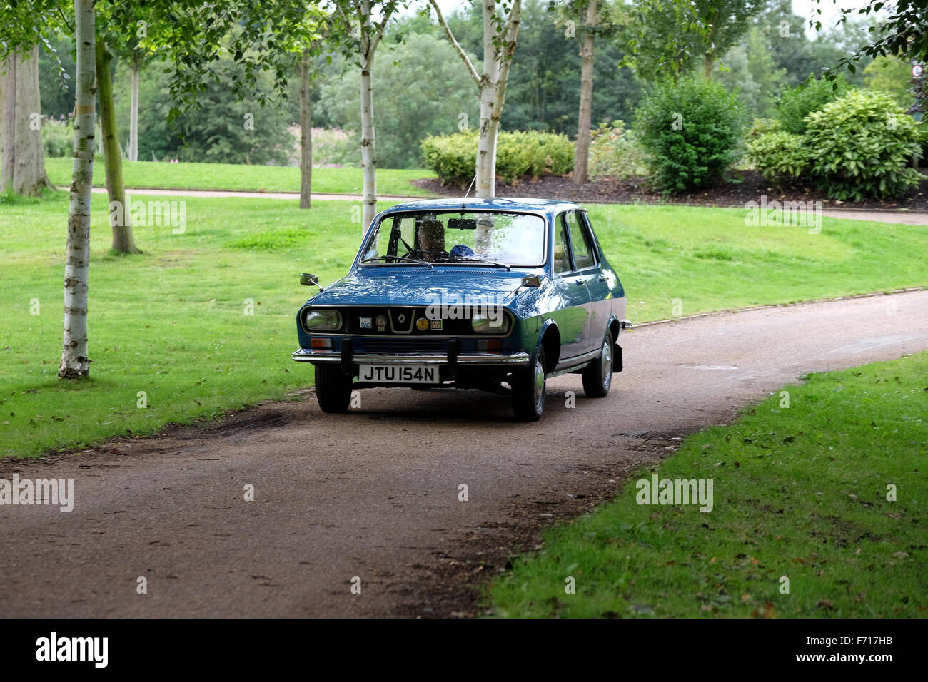 Blue Renault 12 Stock Photo - Alamy