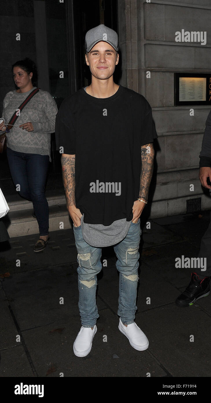 Justin Bieber enjoys a night out in London. He started the evening at ...