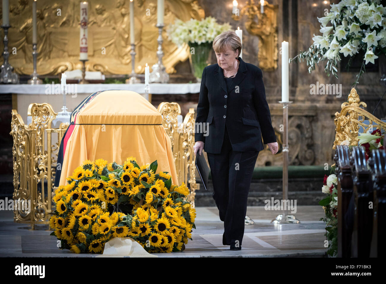 Hamburg, Germany. 23rd Nov, 2015. HANDOUT - A handout made available on ...