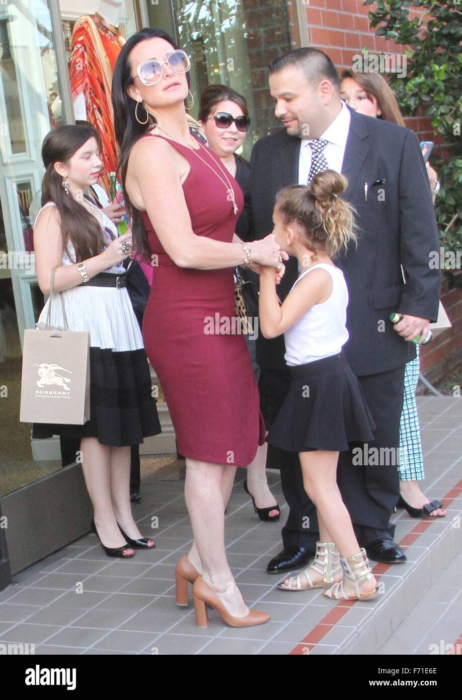 Kyle Richards takes her daughter Portia to Kyle's store in Beverly ...