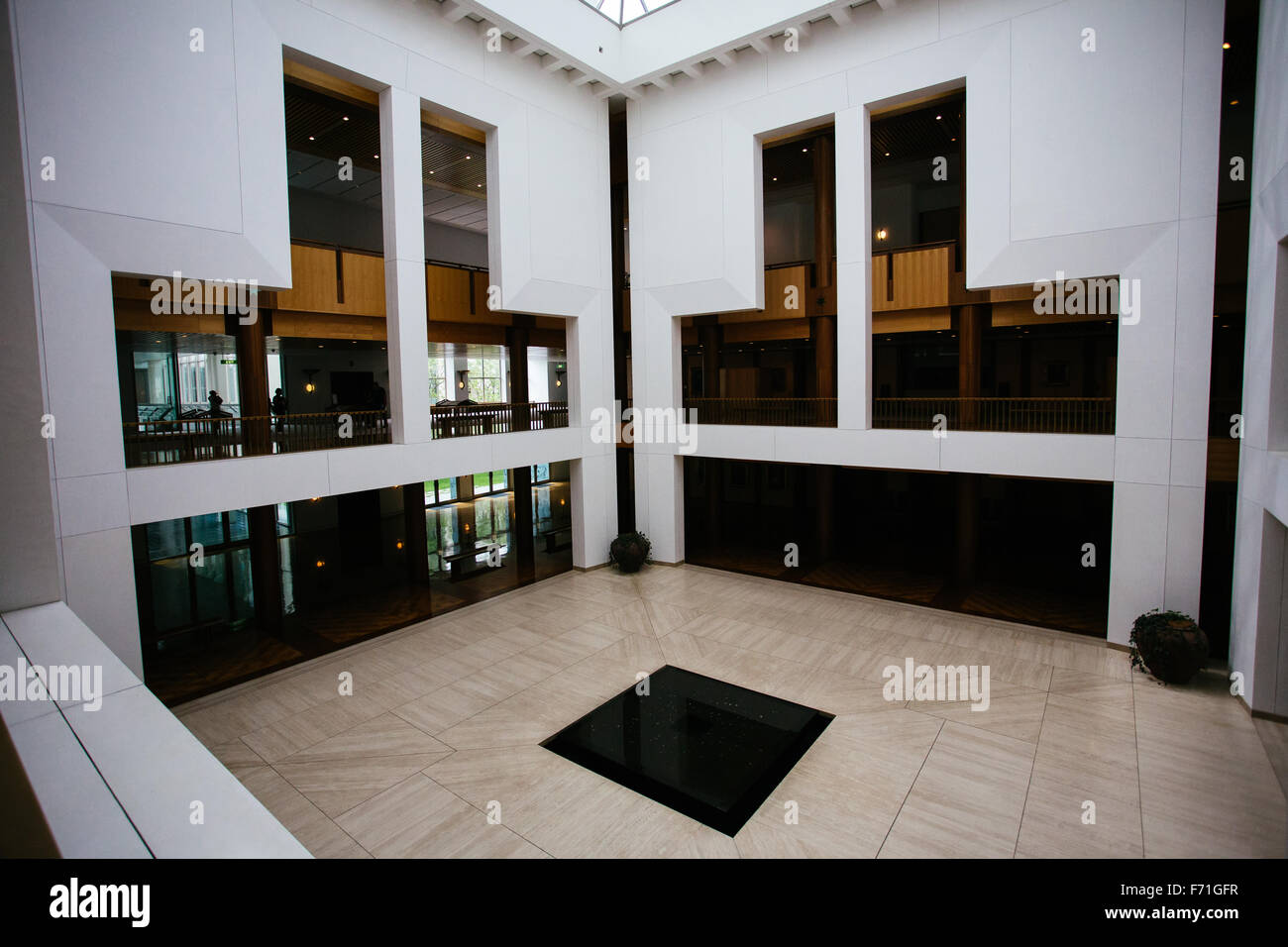 Canberra Parliament House courtyard Stock Photo - Alamy