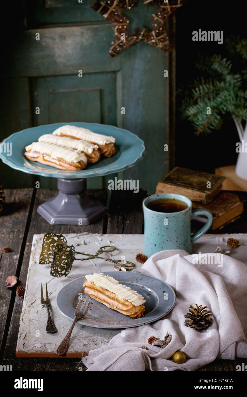 Christmas eclairs hi-res stock photography and images - Alamy