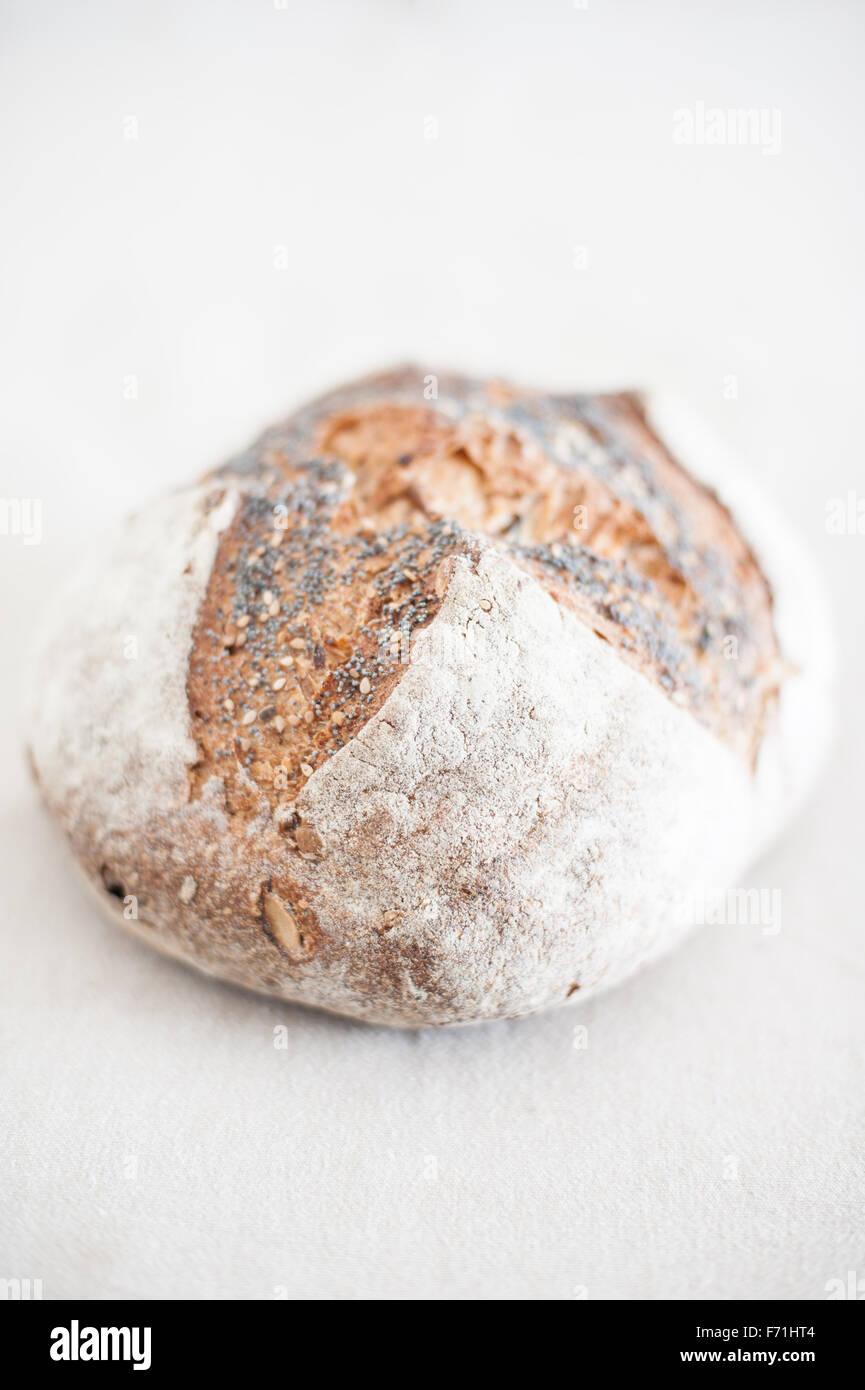 Whole loaf of bread hi-res stock photography and images - Alamy
