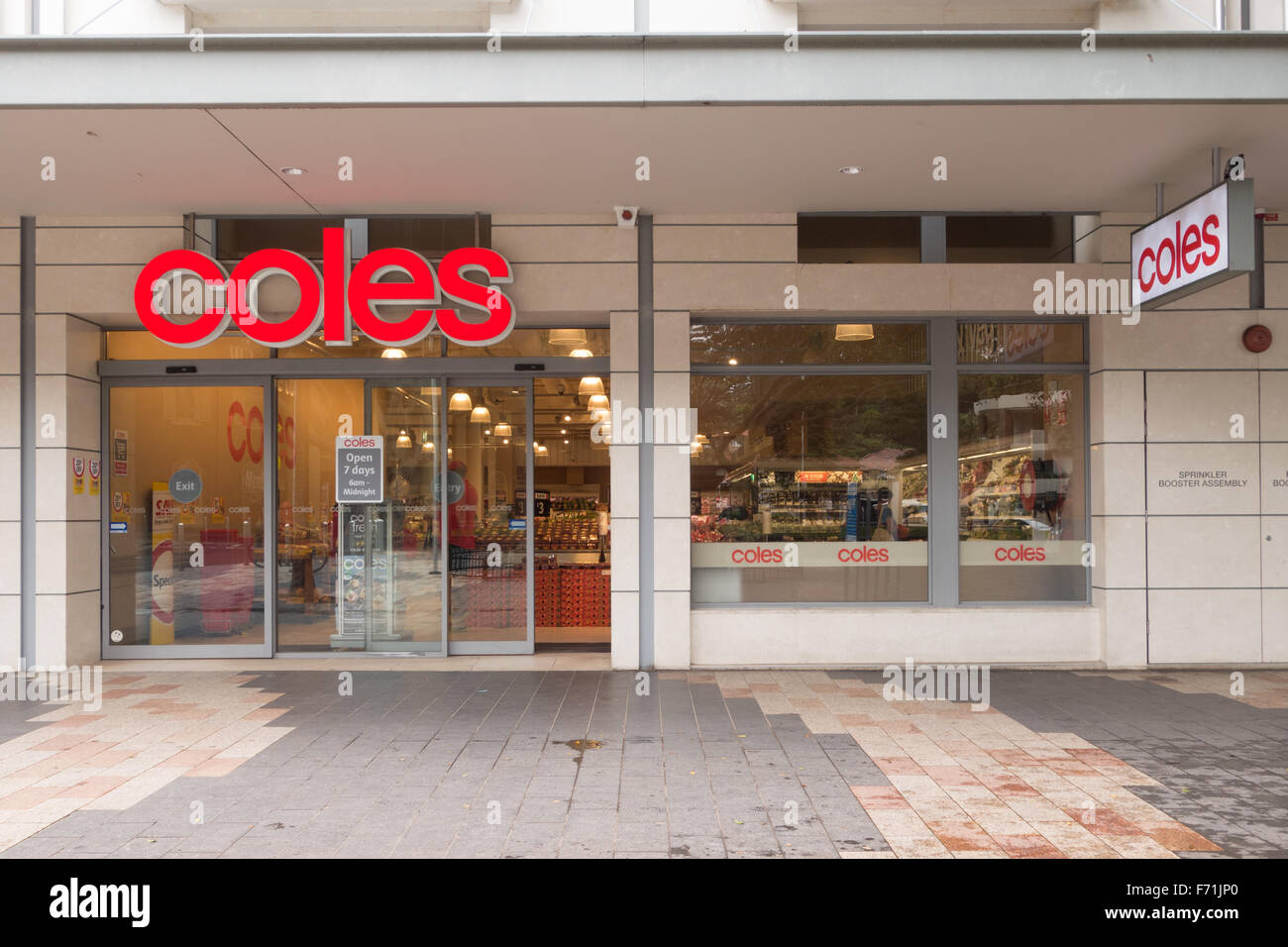 Coles supermarket australia hi-res stock photography and images - Alamy