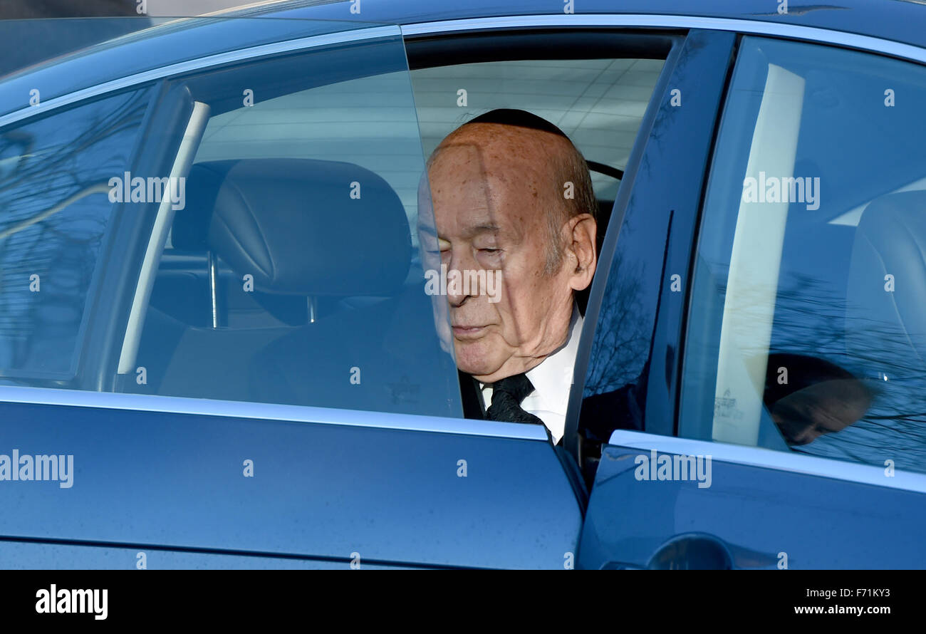 Former French president Valery Giscard d'Estaing arrives for the state ...