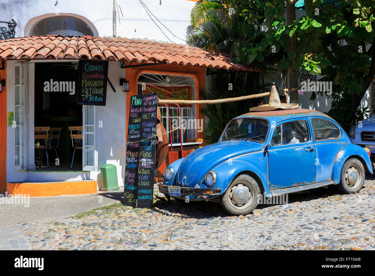 Mexican bar hi-res stock photography and images - Alamy