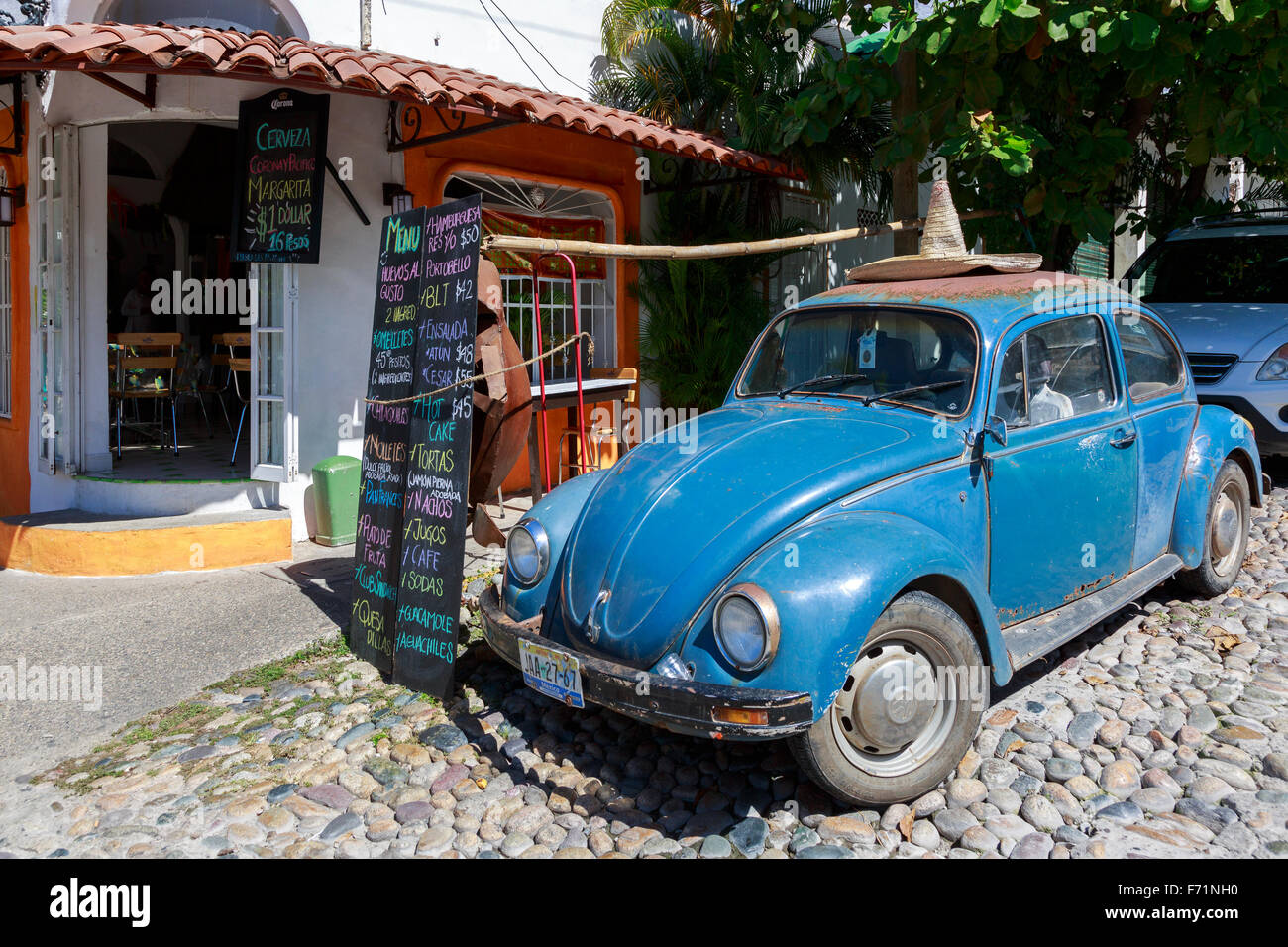 Mexican bar hi-res stock photography and images - Alamy
