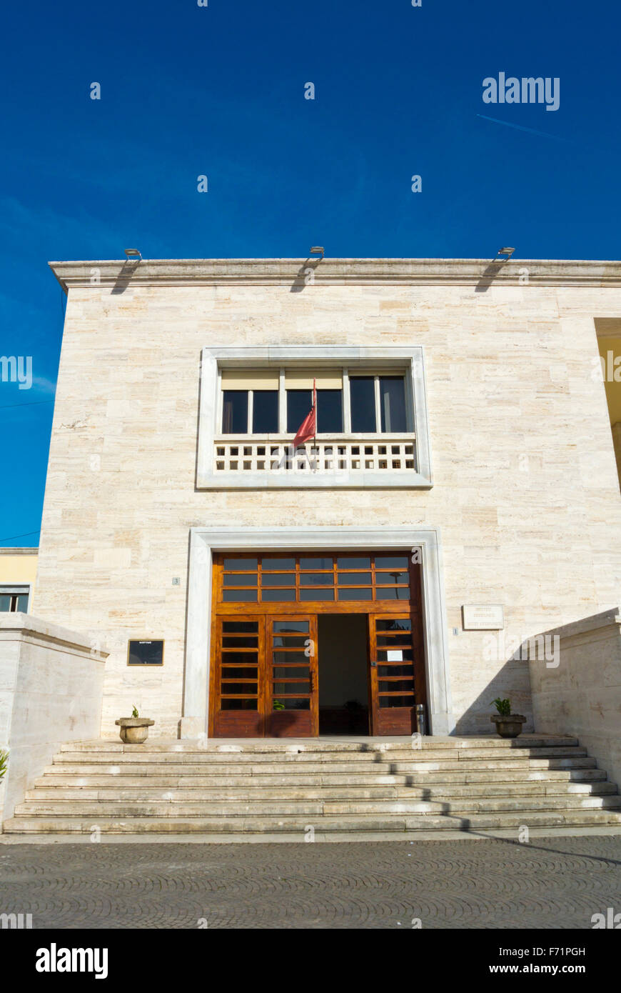 Muzeu Kombetar Arkeologjik, National Archaeological Museum, Tirana ...
